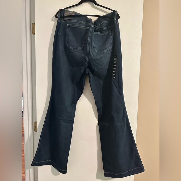 torrid | Pants & Jumpsuits | Bombshell Flare Jeans From Torrid Size 22 ...
